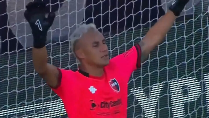 Keylor Navas debutó con Newell's en la Liga Argentina